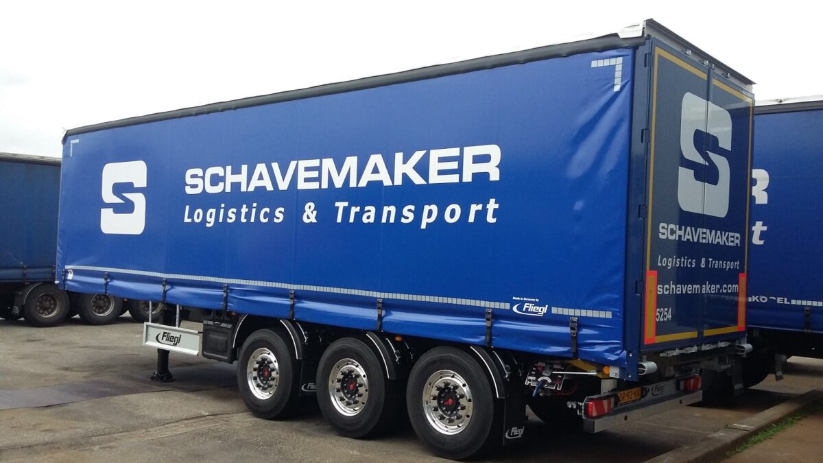 Schavemakers Logistics & Transport | 2x geleverde Fliegl x-tra korte ...